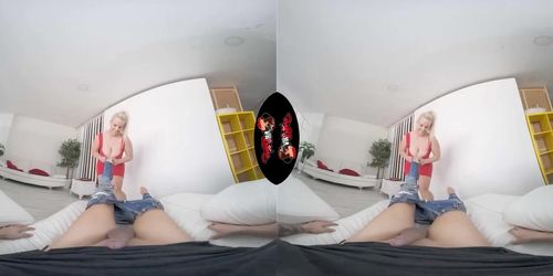 Vrlatina Big Tit Curvy Hot Blonde Fesser Vr Experience Blondie Fesser