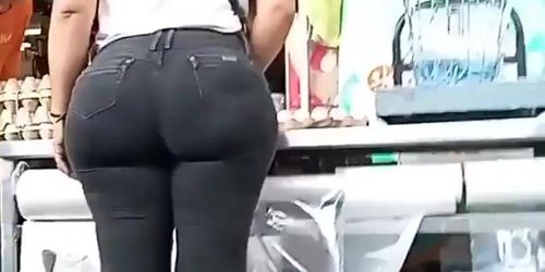 Candid Jeans Ass