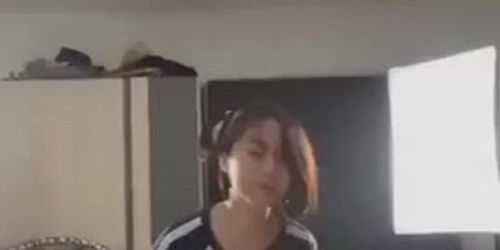 Sarap Na Sarap Ang Bata