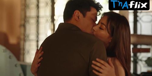 Robb Guinto Breasts Scene In Kaulayaw