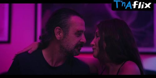 Ece Ozdikici Breasts Scene In 10 Days Of A Curious Man
