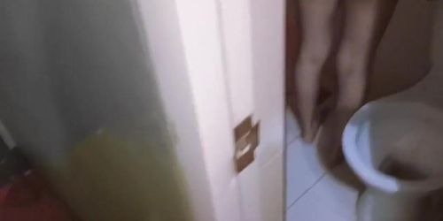 Pinay Naki Ligo Sa Kwarto Ni Kuya