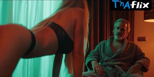 Sofia Arruda Butt Breasts Scene In O Clube