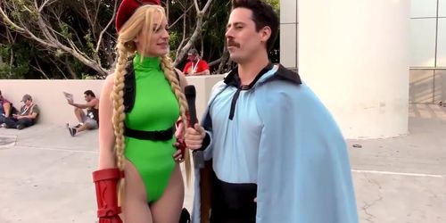 Hot Comic Con