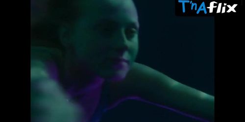 Sofya Lebedeva Breasts Scene In Vikings Valhalla 4635