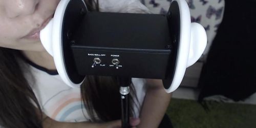 Asmr Ear Licking Tongue Fluttering No Hands Asmr Honeygirl