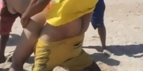 Juegos En La Playa 8010