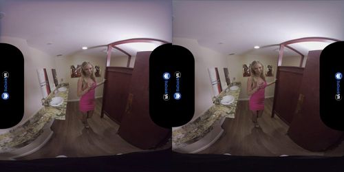 Badoinkvr Fuck Tiffany Watson In The Club Bathroom
