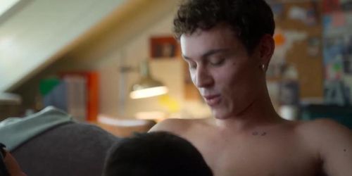 Elite Hot Scenes Ilomilo Billie Eilish