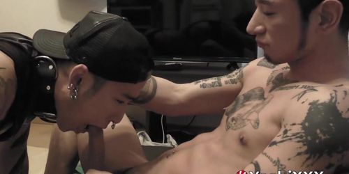 Yoshi Xxx Tattooed Yoshi Kawasaki Licks Toe Before Rimmed And Banged