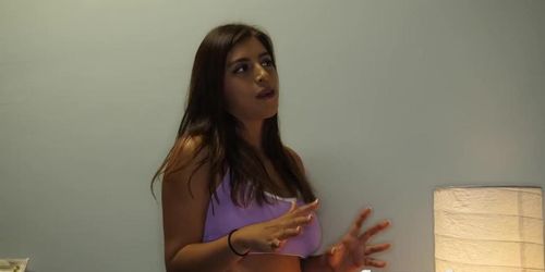 Natural Big Breasted Latina Ella Knoxs Shares All About Picking Up Girls