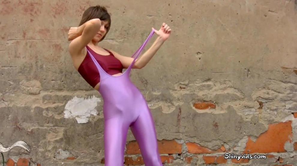 Kira Pink Spandex Shiny 1