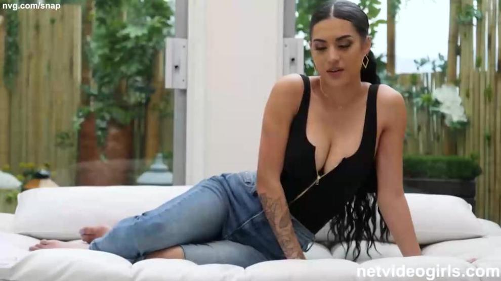 Incredible Latina Orgasms Over And Over During Her Audition