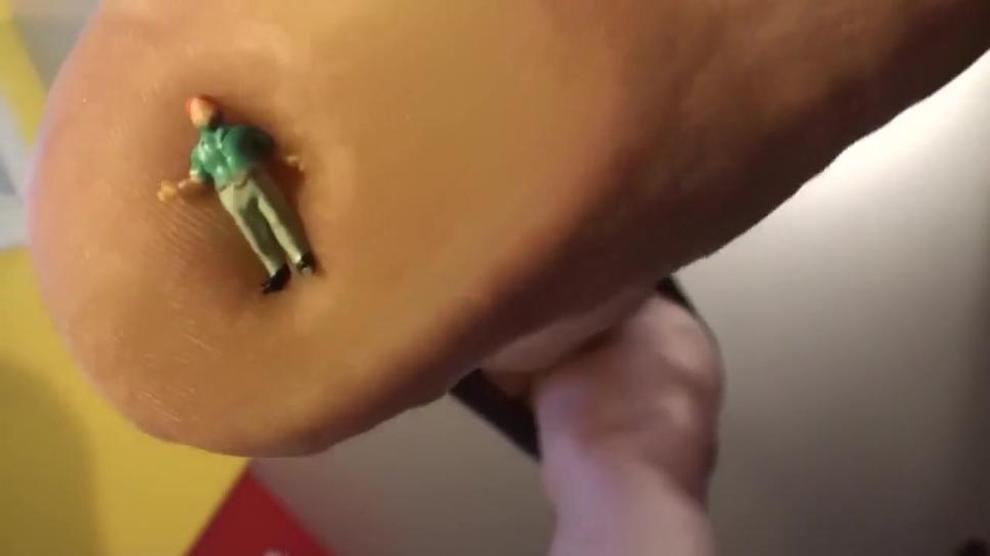 Giantess Feet