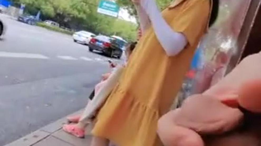 Cock Flash Bus Stop