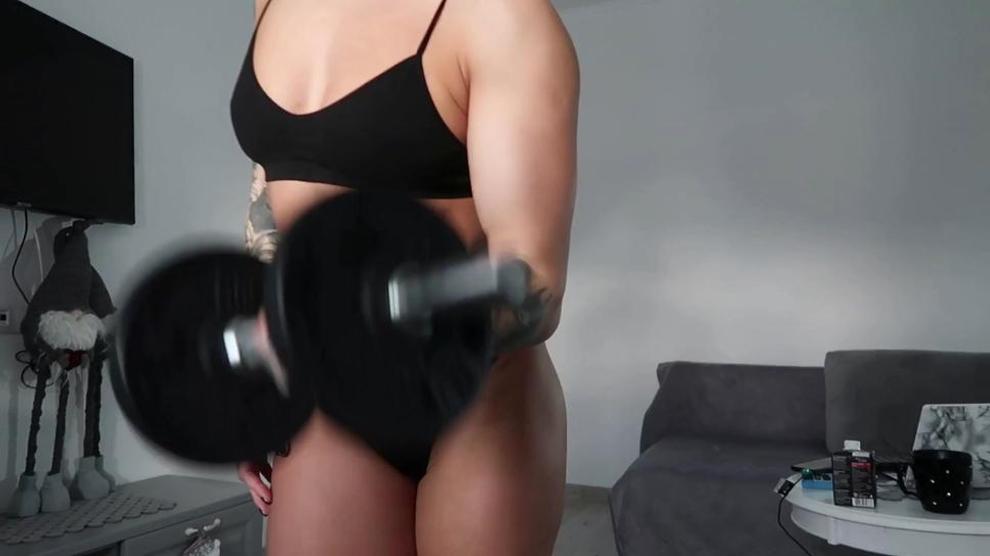 Muscle Girl Biceps Porn Videos