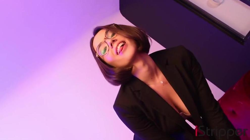 Istripper Eve Sweet Business Class