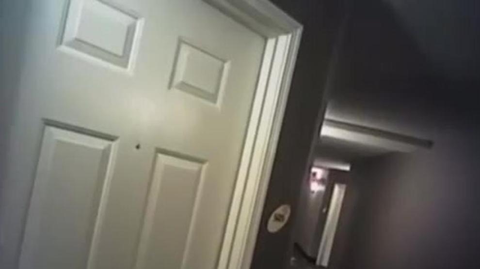 Walk Pass A Hotel Room In Brisbane And I Hear A Couple Having Sex Porn Videos
