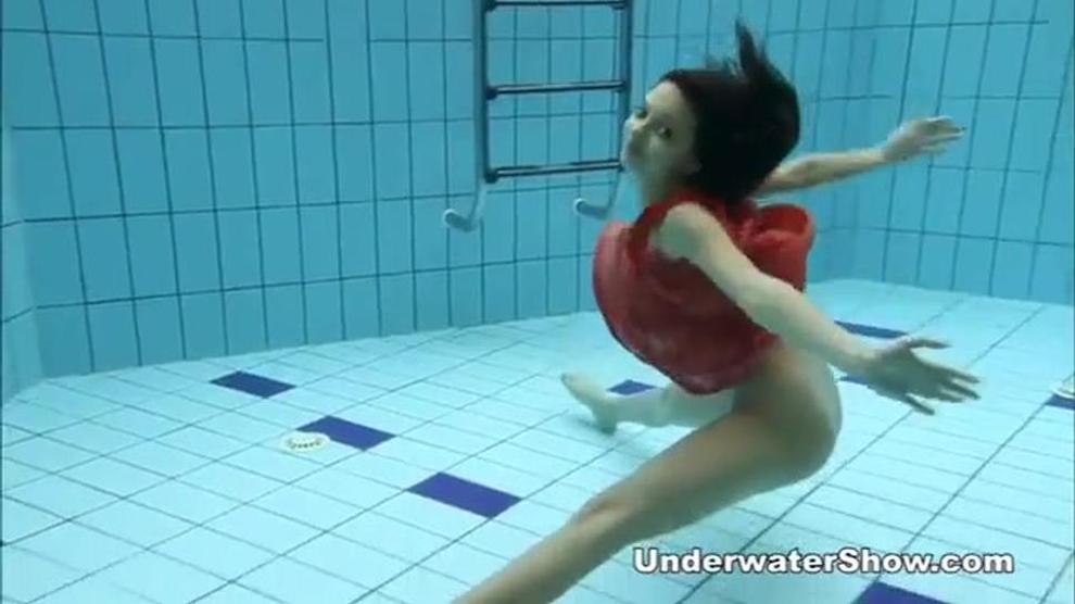 Anna Nude Swimming Underwater Porn Videos 7041