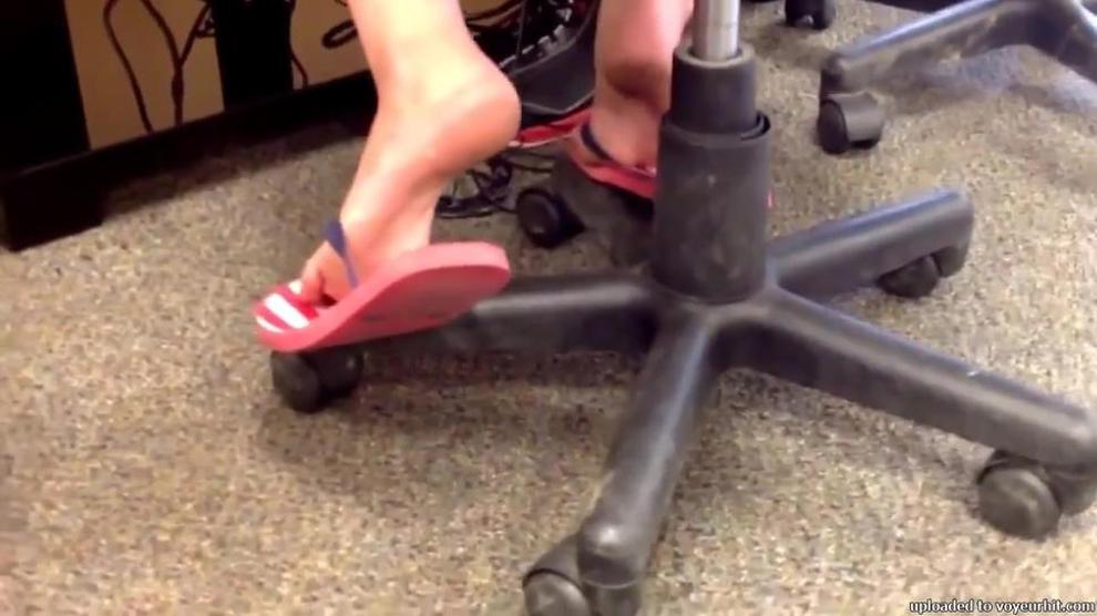 Candid Feet 28 Porn Videos