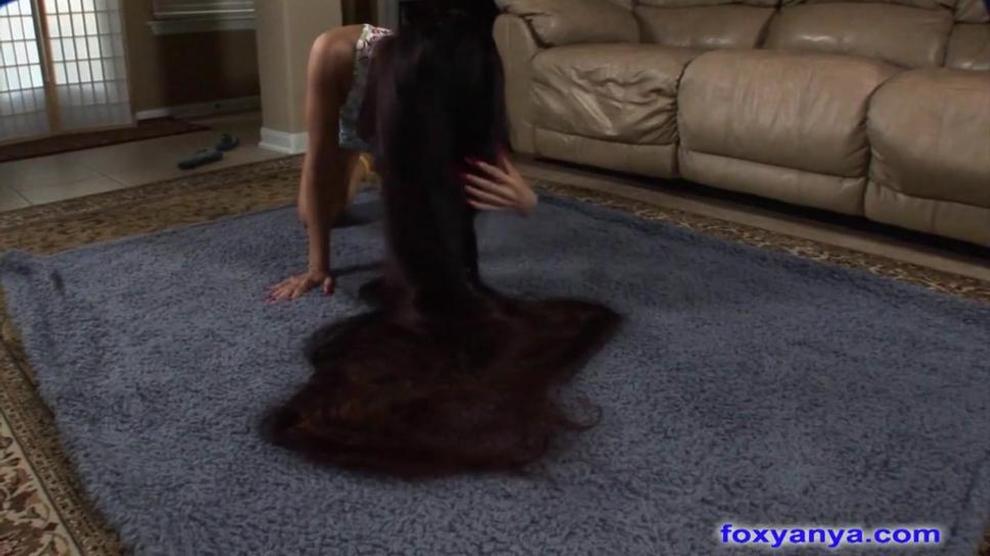 Foxy Anya Blown Away Porn Videos