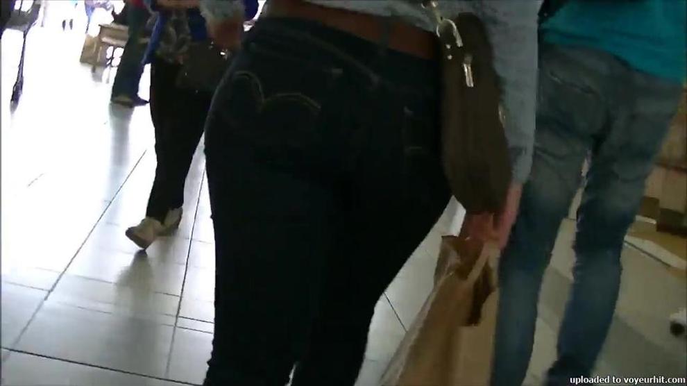 Candid Big Ass In Tight Levi Jeans