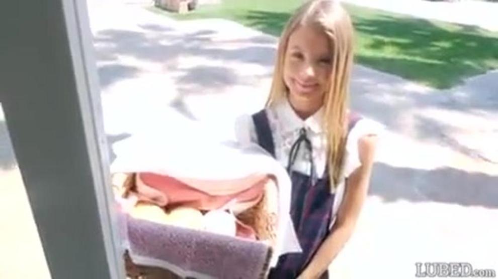 Young Girls Selling Cookies Porn Videos