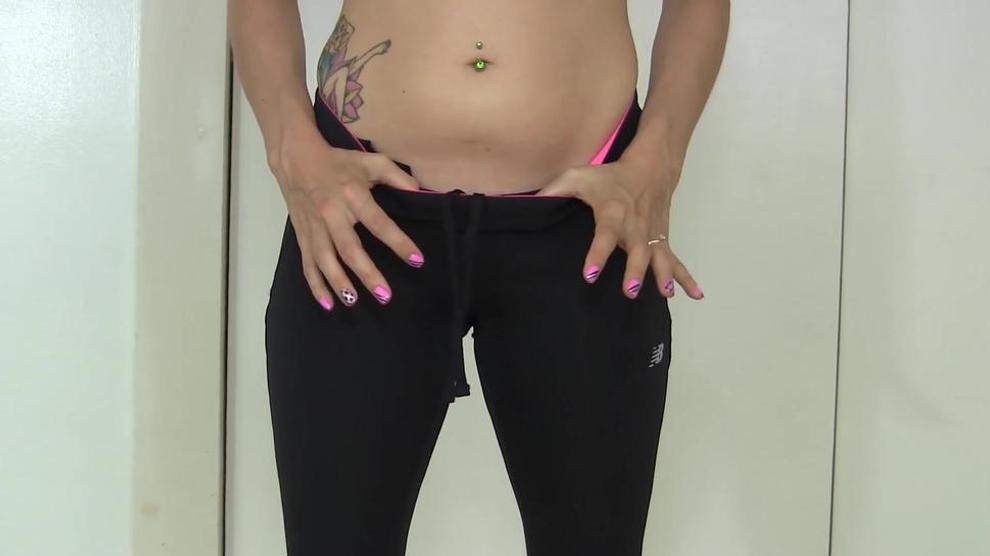 Flexing Her Muscles In Leggings Then Flexing Her Asshole Porn Videos