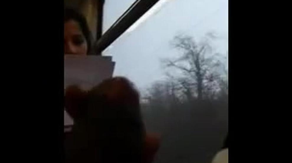 Flashing Cute In Train Porn Videos 2630