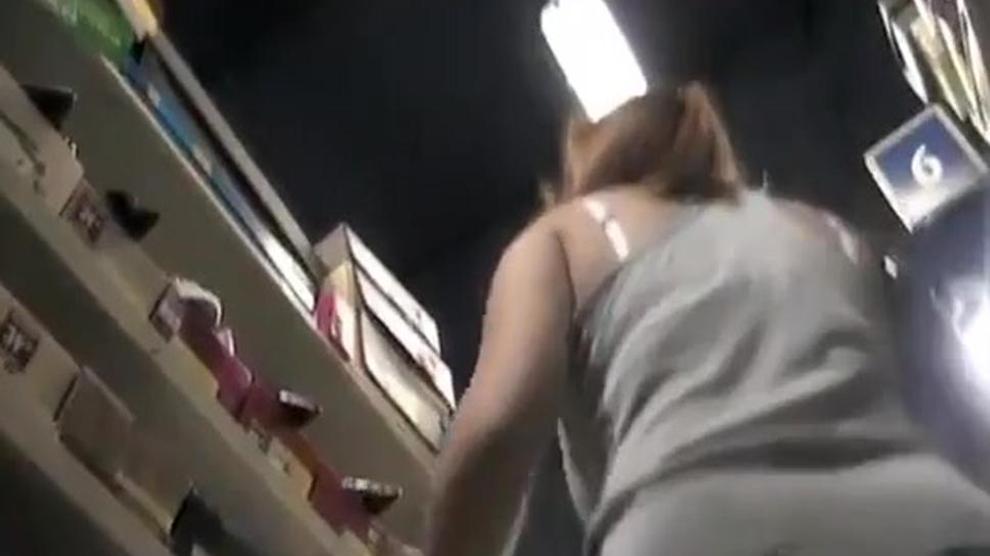 No Panties Upskirt