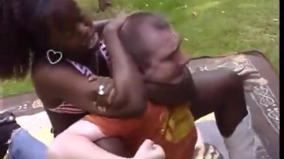 Headscissor Fight Interracial Porn Videos