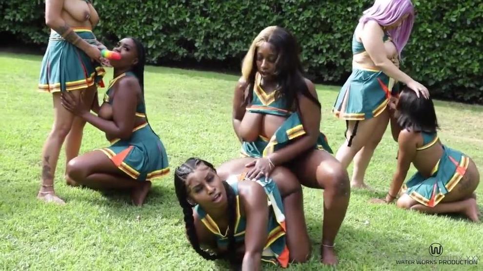 Ghetto Cheerleaders Gone Wild