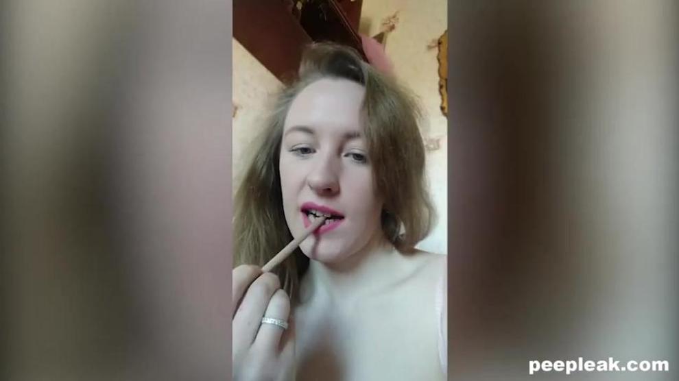 Geeky Amateur Teen Toying Her Large Labia With A Pencil