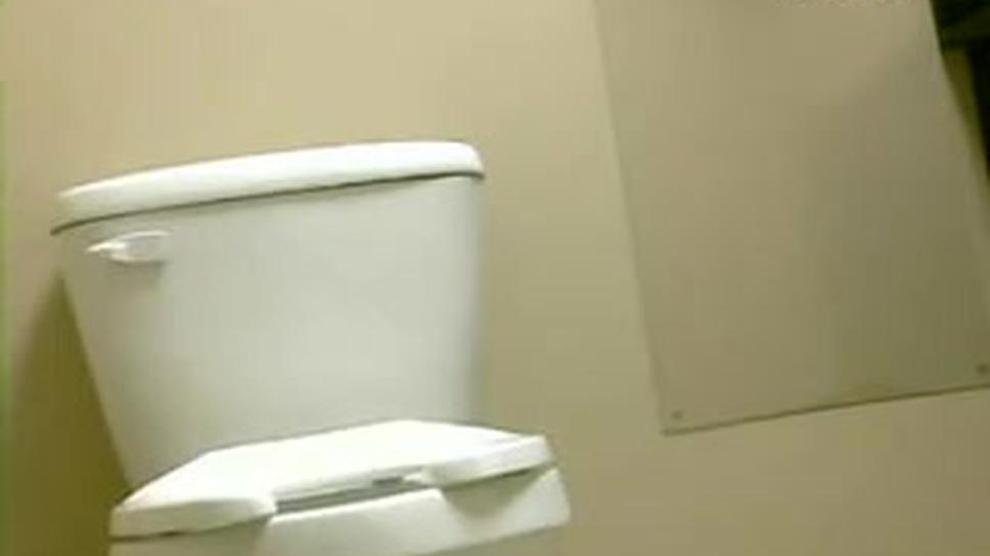 Toilet Spy Porn Videos