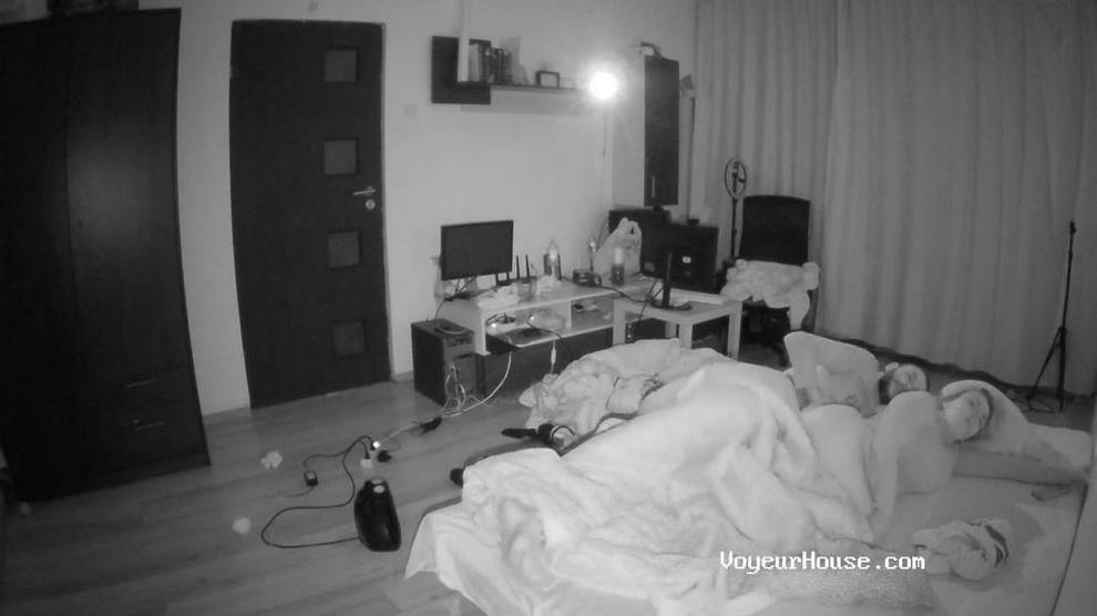 Real Couple Having Late Night Sex Porn Videos