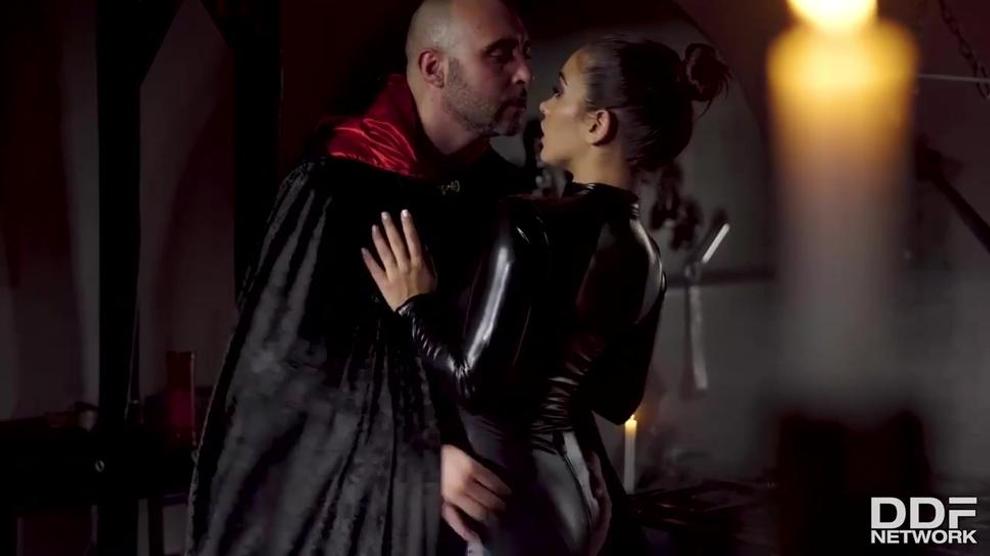 Ginebra Bellucci Leather
