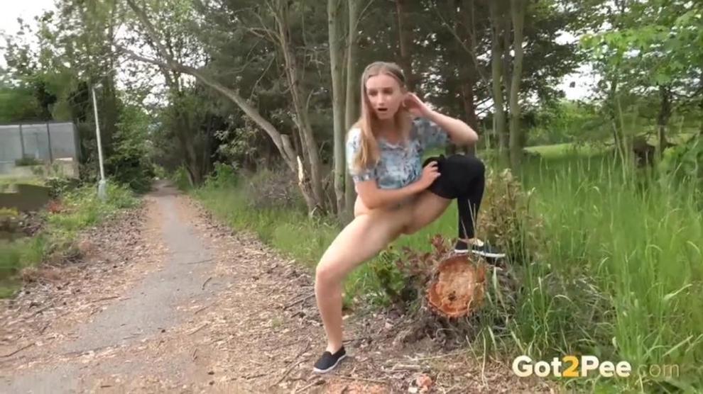 Pee Scene Porn Videos