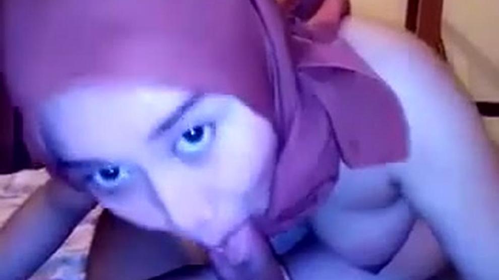 Tudung Bodoh Konek Karat 