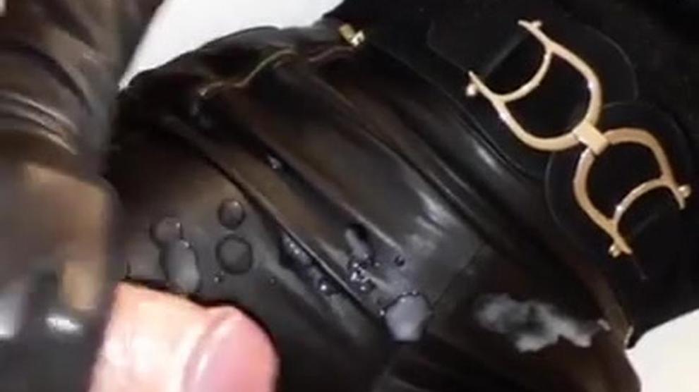 Cumshot On Leather Pants Porn Videos