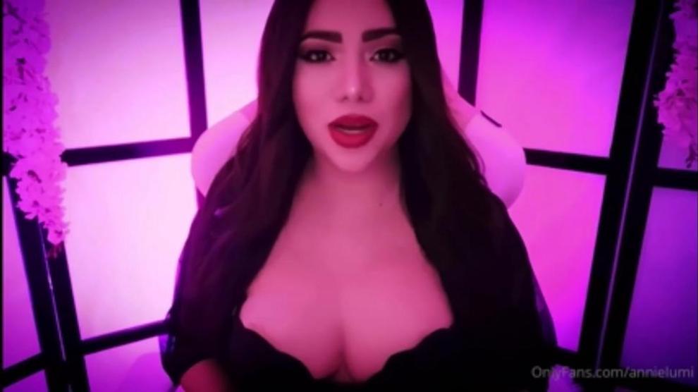 Annie Asmr Cobradora Roleplay