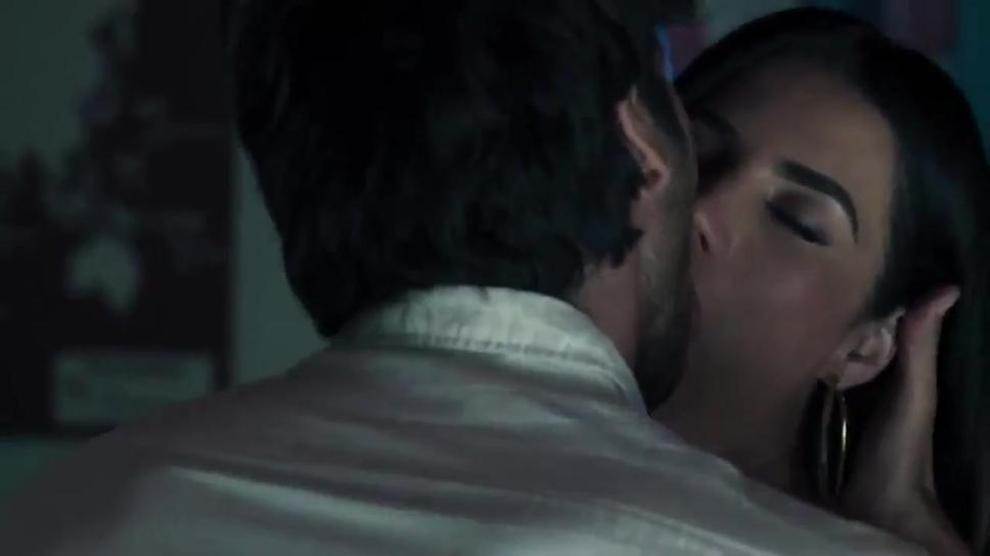 Playing With Fire Jugar Con Fuego Sex Scene Complication Porn Videos