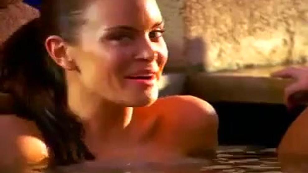Tiffani Thiessen And Jaime Pressly Fastlane