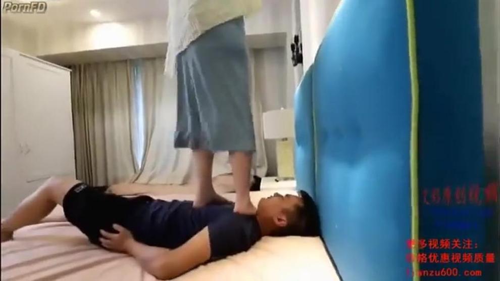 Chinese Trampling 77