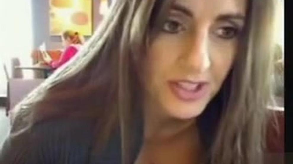 Busty Lady Flashes Her Breasts In The Coffee Shop