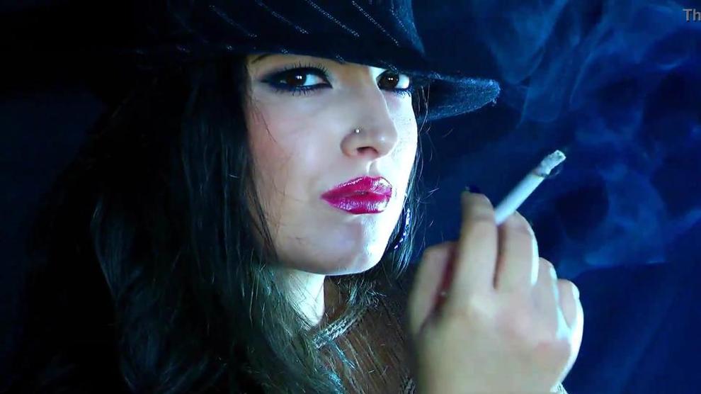 Alexxxya Smokes