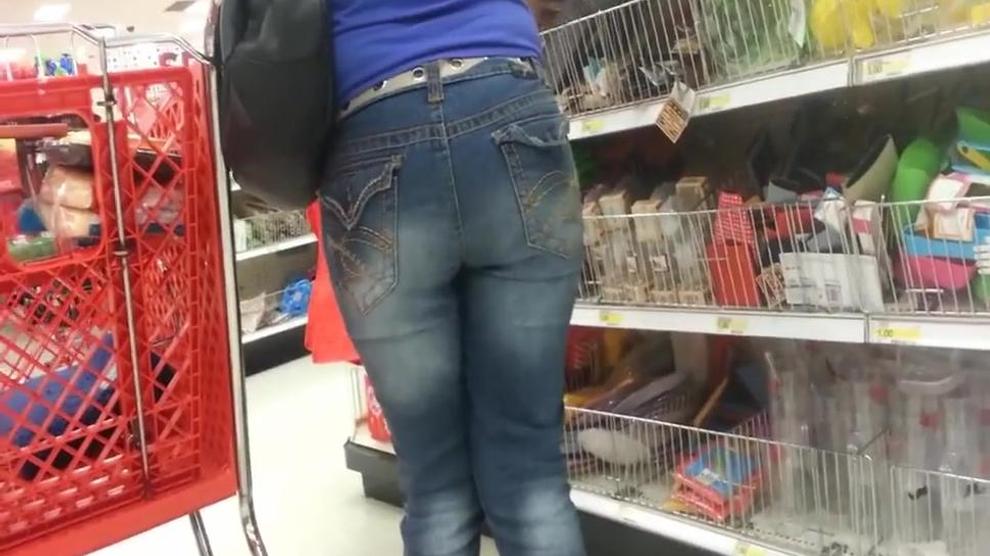 Candid Latina Milf Bubble Candid Booty