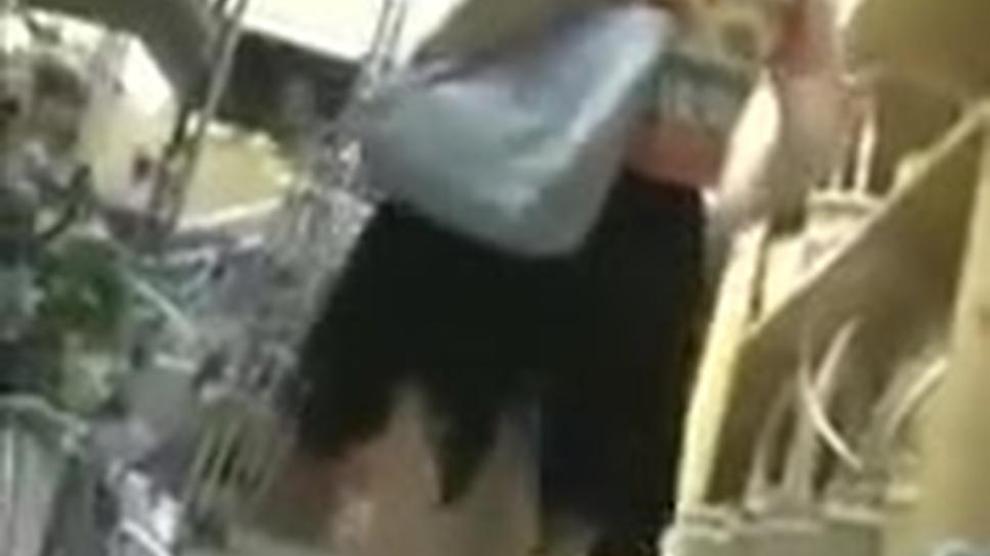 Shopping Upskirt No Pantie