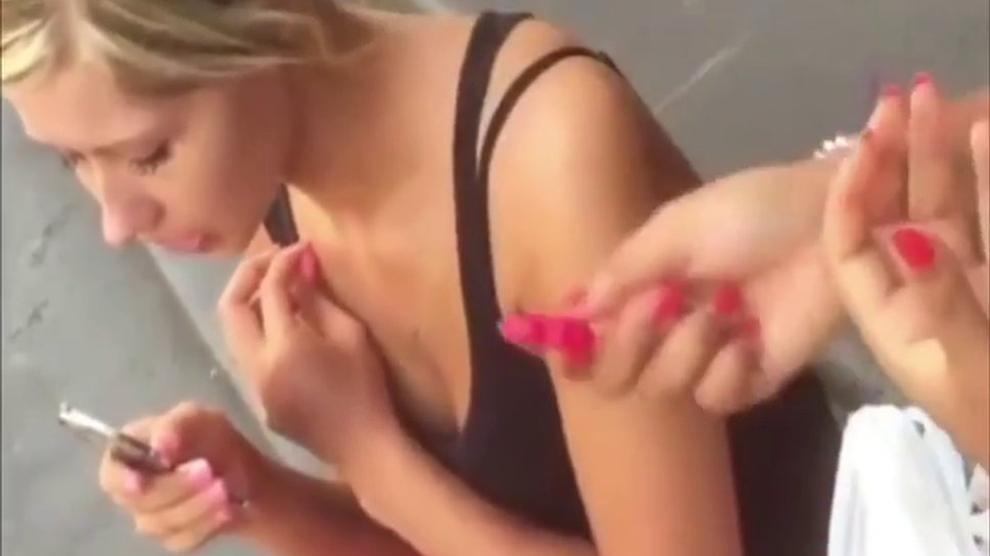 She Exposed Her Nipples In Public Porn Videos