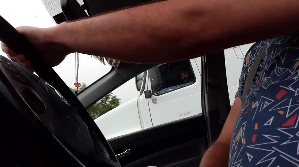 Flashing Trucker