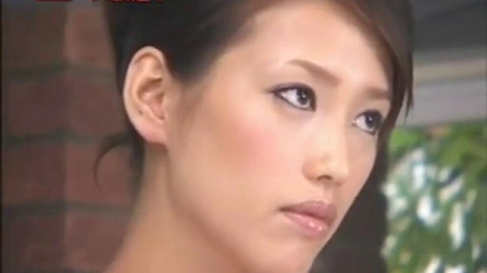 Bukakke Tv Asian News Announcer Gets Fucked